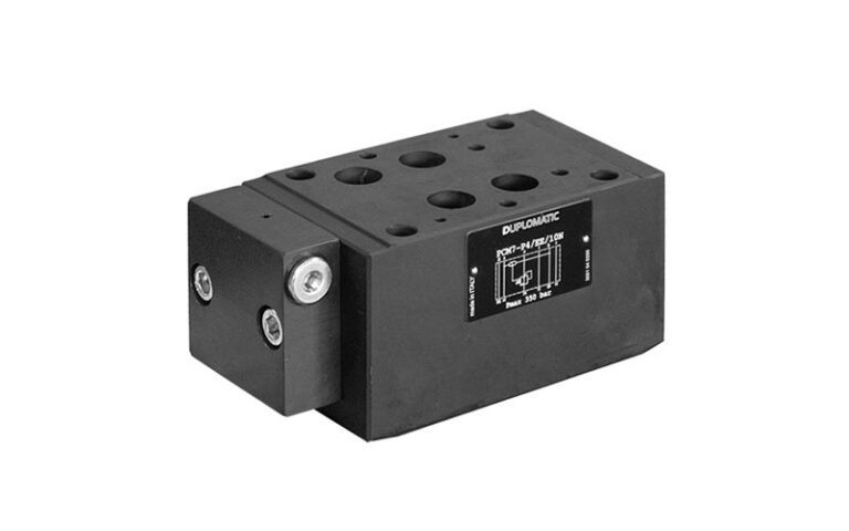Two- and three-port pressure compensator, with fixed adjustment ...